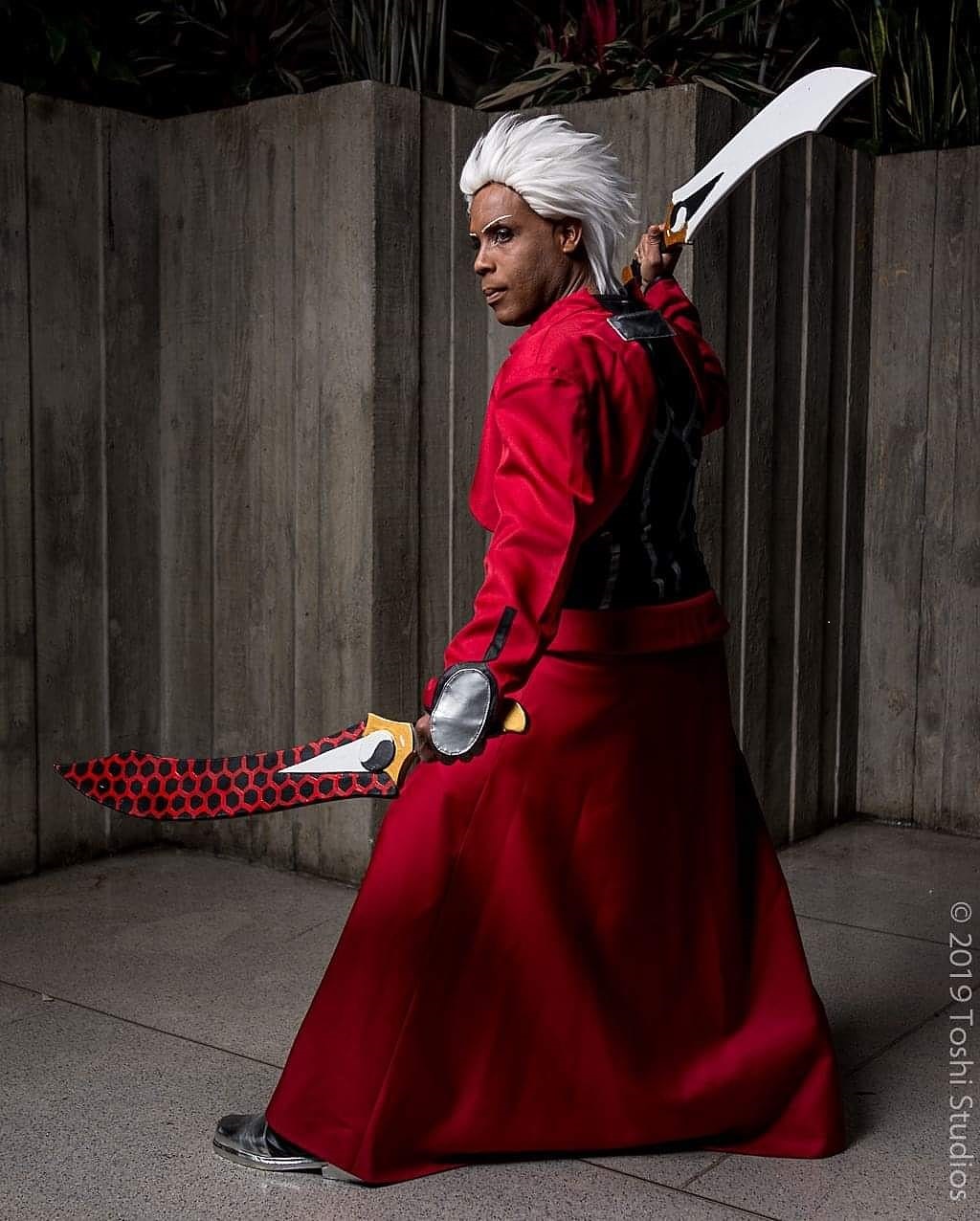 Guest Spotlight: ManaKnight Cosplay - I Like to Play the Young Hero Out ...